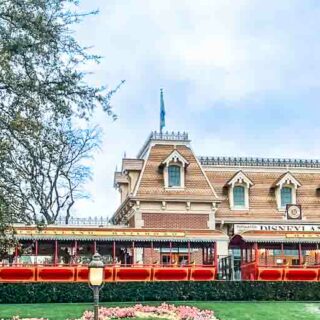 Family Travel Magazine: Family travel reviews including theme parks ...