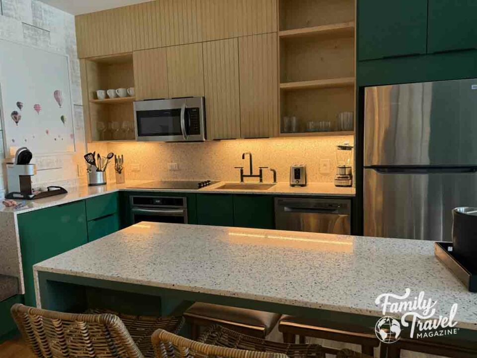 Condos at the Embassy Suites Orlando Sunset Walk: Guide - Family Travel ...
